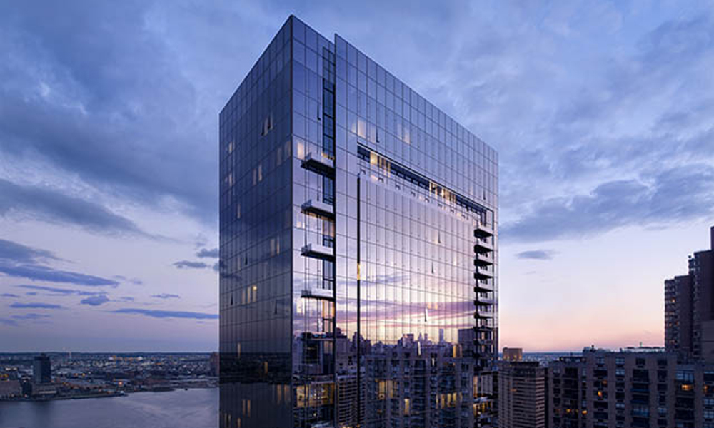 685 First Ave, Midtown Manhattan – PARKPLUS